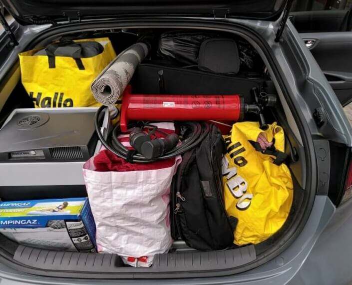 5 tips voor het slim inpakken van je elektrische auto - Camping met ...